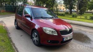 Sarkans Skoda Roomster 2007 Rīga, ar dzinēja tilpumu 1.90 L un nobraukumu 336 tūkst. km par 1000 €, foto 3 vietnē AUTOMOTO.COM.LV
