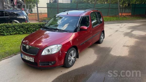 Sarkans Skoda Roomster 2007 Rīga, ar dzinēja tilpumu 1.90 L un nobraukumu 336 tūkst. km par 1000 €, foto 4 vietnē AUTOMOTO.COM.LV