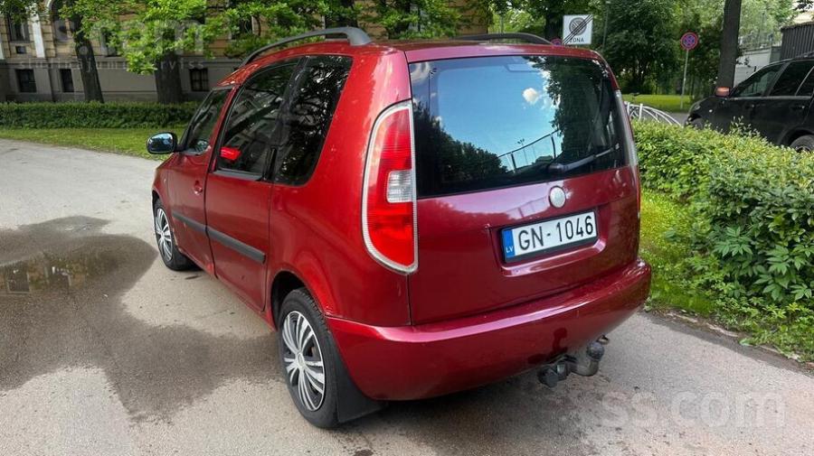 Sarkans Skoda Roomster 2007 Rīga, ar dzinēja tilpumu 1.90 L un nobraukumu 336 tūkst. km par 1000 €, foto 5 vietnē AUTOMOTO.COM.LV
