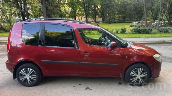 Sarkans Skoda Roomster 2007 Rīga, ar dzinēja tilpumu 1.90 L un nobraukumu 336 tūkst. km par 1000 €, foto 8 vietnē AUTOMOTO.COM.LV