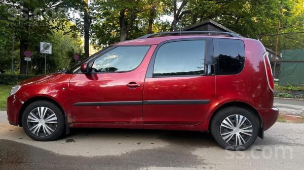 Sarkans Skoda Roomster 2007 Rīga, ar dzinēja tilpumu 1.90 L un nobraukumu 336 tūkst. km par 1000 €, foto 10 vietnē AUTOMOTO.COM.LV