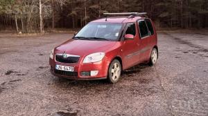 Красный Шкода Румстер 2007 в Лиепая, объемом двигателя 1.90 л и пробегом 420 тыс. км за 1499 €, фото  на AUTOMOTO.COM.LV