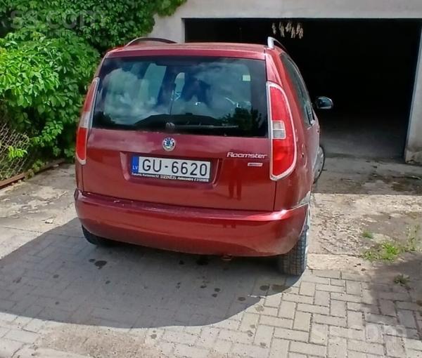 Sarkans Skoda Roomster 2007 Tukums, ar dzinēja tilpumu 1.90 L un nobraukumu 162 tūkst. km par 2350 €, foto 4 vietnē AUTOMOTO.COM.LV