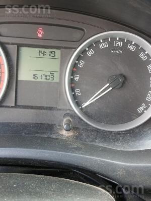 Sarkans Skoda Roomster 2007 Tukums, ar dzinēja tilpumu 1.90 L un nobraukumu 162 tūkst. km par 2350 €, foto 8 vietnē AUTOMOTO.COM.LV
