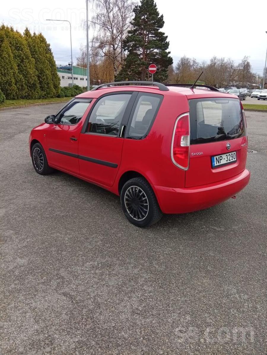 Sarkans Skoda Roomster 2013 Rīga, ar dzinēja tilpumu 1.60 L un nobraukumu 458 tūkst. km par 2500 €, foto 6 vietnē AUTOMOTO.COM.LV