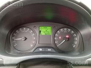 Sarkans Skoda Roomster 2013 Rīga, ar dzinēja tilpumu 1.60 L un nobraukumu 458 tūkst. km par 2500 €, foto 8 vietnē AUTOMOTO.COM.LV