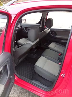 Sarkans Skoda Roomster 2013 Rīga, ar dzinēja tilpumu 1.60 L un nobraukumu 458 tūkst. km par 2500 €, foto 11 vietnē AUTOMOTO.COM.LV