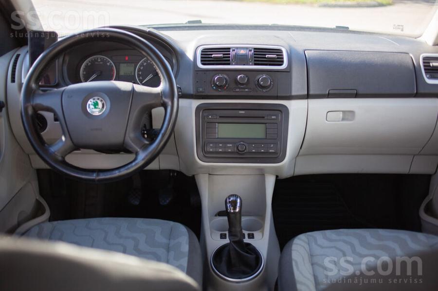 Sarkans Skoda Roomster 2007 Rīga, ar dzinēja tilpumu 1.40 L un nobraukumu 306 tūkst. km par 1400 €, foto 11 vietnē AUTOMOTO.COM.LV