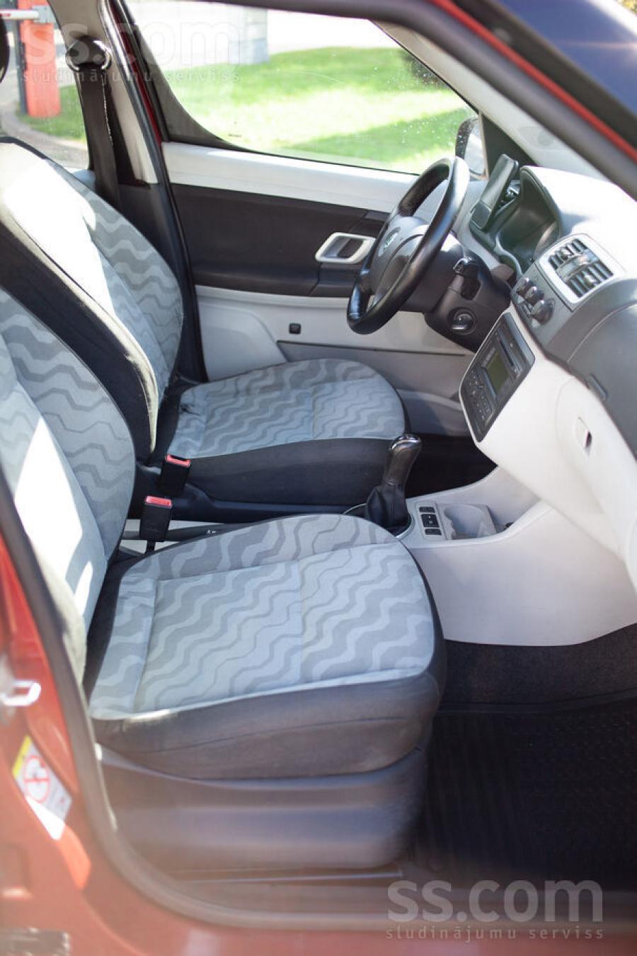Sarkans Skoda Roomster 2007 Rīga, ar dzinēja tilpumu 1.40 L un nobraukumu 306 tūkst. km par 1400 €, foto 13 vietnē AUTOMOTO.COM.LV