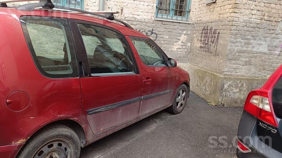 Sarkans Skoda Roomster 2009 Rīga, ar dzinēja tilpumu 1.40 L un nobraukumu 0 tūkst. km par 300 €, foto 3 vietnē AUTOMOTO.COM.LV