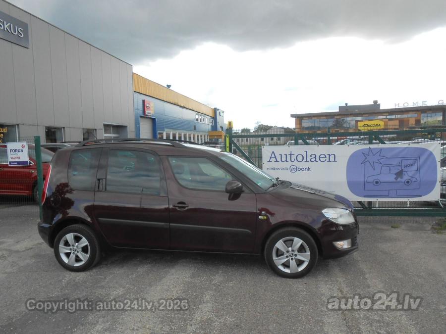 Red Skoda Roomster 2014 in Viljandi, with an engine capacity of 0.00 L and mileage of 224 thousand km for 5290 €, photo 19 on AUTOMOTO.COM.LV