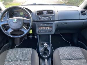 Black Skoda Roomster Scout 2012 in Klaipeda, with an engine capacity of 1.20 L and mileage of 158 thousand km for 3500 €, photo 9 on AUTOMOTO.COM.LV