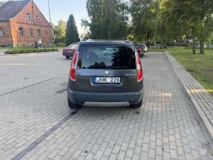 Pelēks Skoda Roomster Scout 2008 Biržai, ar dzinēja tilpumu 1.39 L un nobraukumu 270 tūkst. km par 1550 €, foto 5 vietnē AUTOMOTO.COM.LV