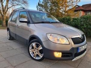 Grey Skoda Roomster Scout 2008 in Klaipeda, with an engine capacity of 1.60 L and mileage of 182 thousand km for 3300 €, photo  on AUTOMOTO.COM.LV