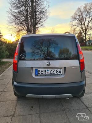 Grey Skoda Roomster Scout 2008 in Klaipeda, with an engine capacity of 1.60 L and mileage of 182 thousand km for 3300 €, photo 36 on AUTOMOTO.COM.LV