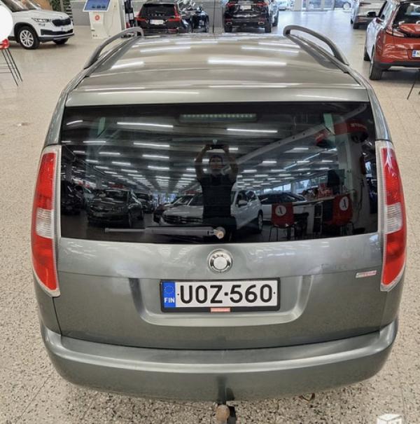 Skoda Roomster 2007 in Tallinn, with an engine capacity of 1.60 L and mileage of 366 thousand km for 800 €, photo 3 on AUTOMOTO.COM.LV