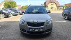 Skoda Roomster 2008 in Siauliai, with an engine capacity of 1.40 L and mileage of 250 thousand km for 750 €, photo 8 on AUTOMOTO.COM.LV