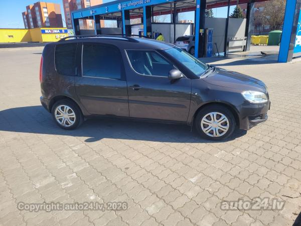 Skoda Roomster 2011 Sillamē, ar dzinēja tilpumu 1.20 L un nobraukumu 108 tūkst. km par 2500 €, foto 5 vietnē AUTOMOTO.COM.LV