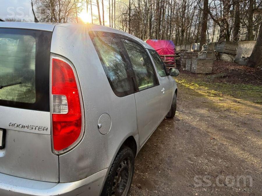 Skoda Roomster 2014 Rīga, ar dzinēja tilpumu 1.60 L un nobraukumu 0 tūkst. km par 3500 €, foto 6 vietnē AUTOMOTO.COM.LV