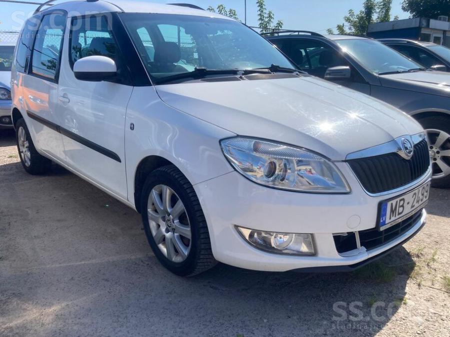 Balts Skoda Roomster 2014 Rīga, ar dzinēja tilpumu 1.60 L un nobraukumu 192 tūkst. km par 2600 €, foto 1 vietnē AUTOMOTO.COM.LV