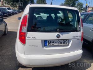 Balts Skoda Roomster 2014 Rīga, ar dzinēja tilpumu 1.60 L un nobraukumu 192 tūkst. km par 2600 €, foto 6 vietnē AUTOMOTO.COM.LV