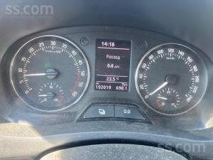 Balts Skoda Roomster 2014 Rīga, ar dzinēja tilpumu 1.60 L un nobraukumu 192 tūkst. km par 2600 €, foto 9 vietnē AUTOMOTO.COM.LV