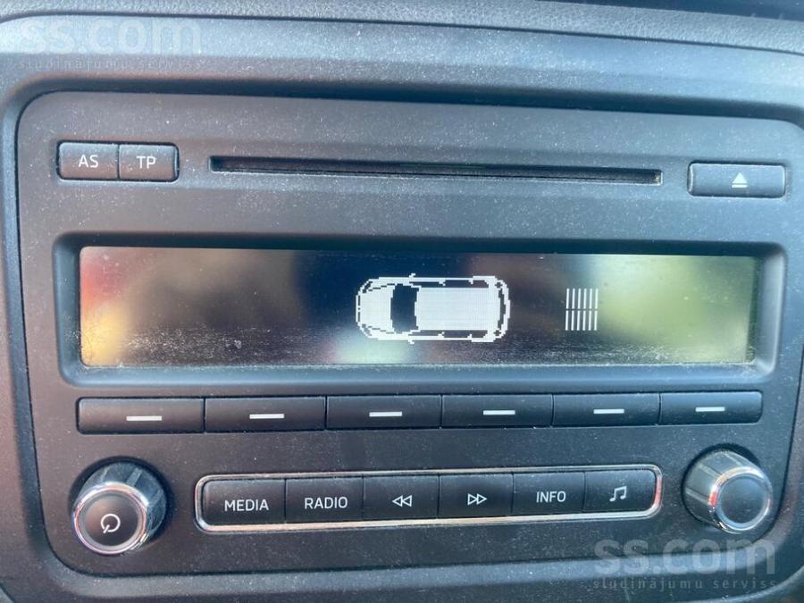 Balts Skoda Roomster 2014 Rīga, ar dzinēja tilpumu 1.60 L un nobraukumu 192 tūkst. km par 2600 €, foto 12 vietnē AUTOMOTO.COM.LV