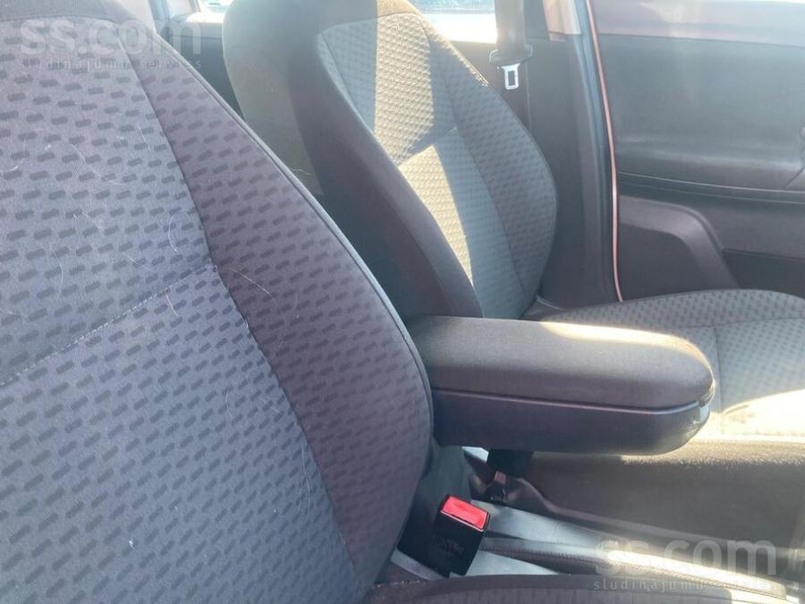 Balts Skoda Roomster 2014 Rīga, ar dzinēja tilpumu 1.60 L un nobraukumu 192 tūkst. km par 2600 €, foto 16 vietnē AUTOMOTO.COM.LV
