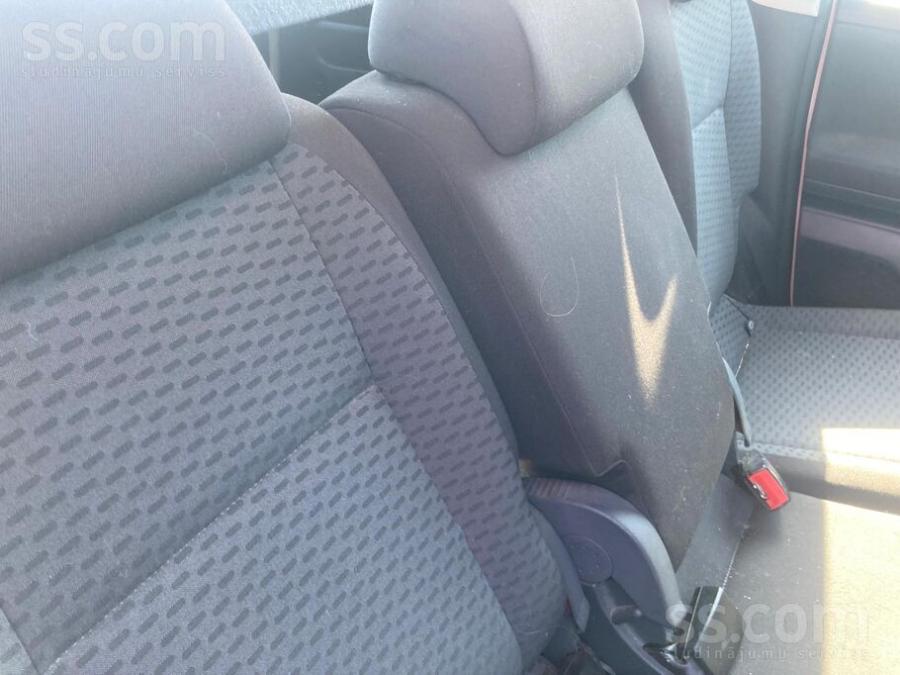Balts Skoda Roomster 2014 Rīga, ar dzinēja tilpumu 1.60 L un nobraukumu 192 tūkst. km par 2600 €, foto 19 vietnē AUTOMOTO.COM.LV