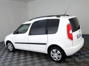 Balts Skoda Roomster 2012 Tallina, ar dzinēja tilpumu 1.20 L un nobraukumu 264 tūkst. km par 1799 €, foto 5 vietnē AUTOMOTO.COM.LV
