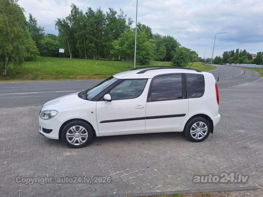 Balts Skoda Roomster 2013 Tallina, ar dzinēja tilpumu 1.20 L un nobraukumu 152 tūkst. km par 3250 €, foto 3 vietnē AUTOMOTO.COM.LV