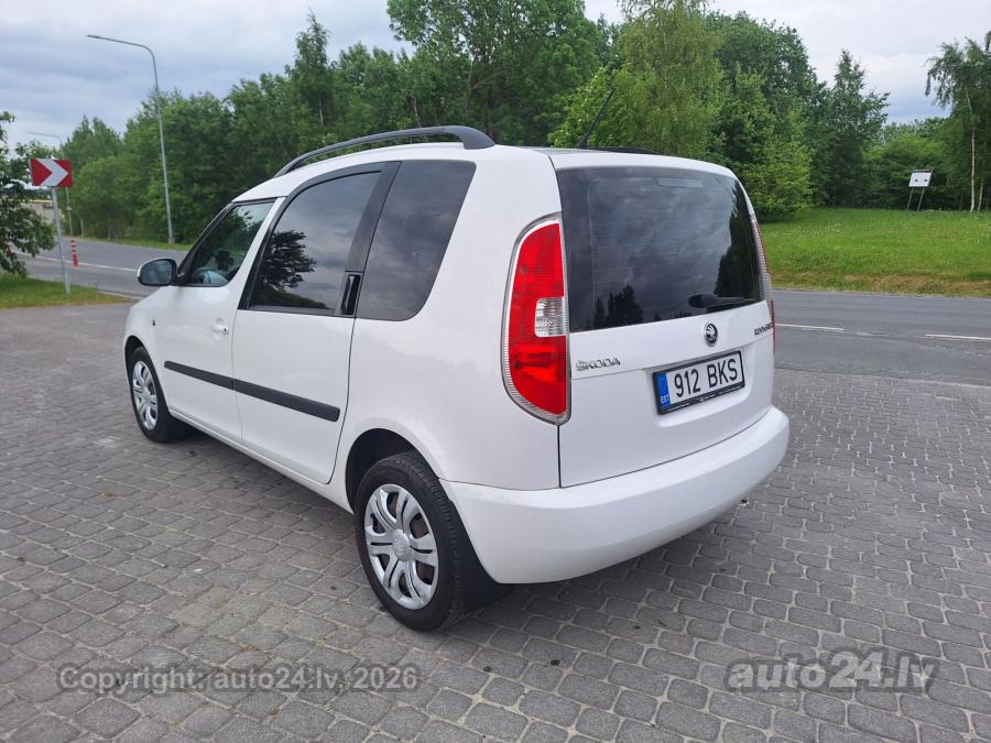 Balts Skoda Roomster 2013 Tallina, ar dzinēja tilpumu 1.20 L un nobraukumu 152 tūkst. km par 3250 €, foto 7 vietnē AUTOMOTO.COM.LV