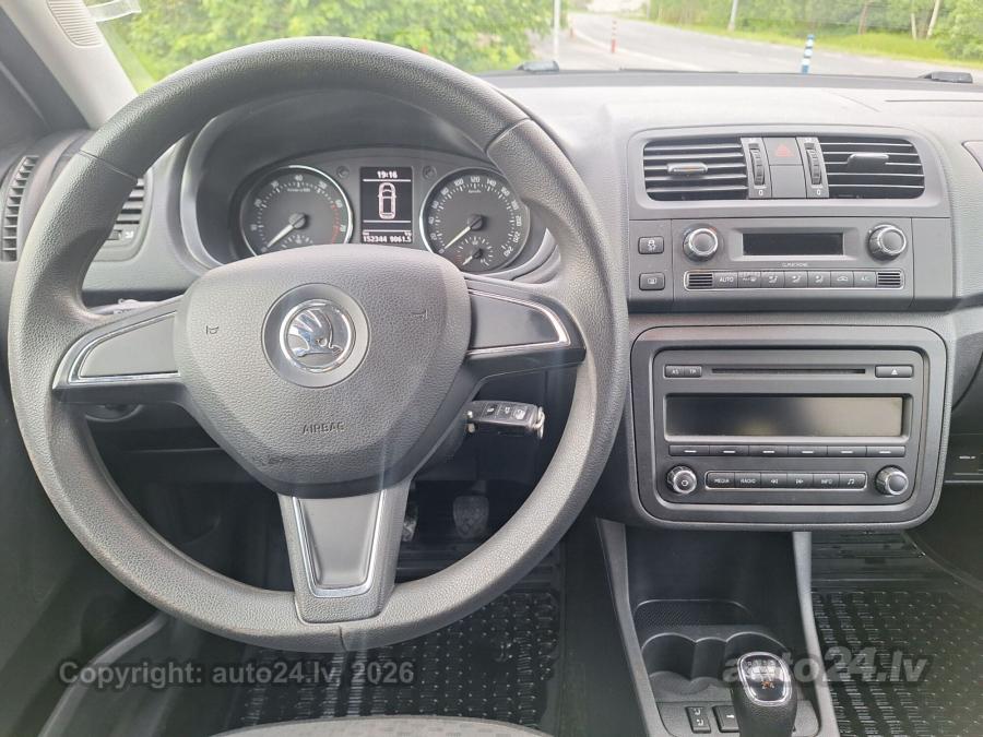 Balts Skoda Roomster 2013 Tallina, ar dzinēja tilpumu 1.20 L un nobraukumu 152 tūkst. km par 3250 €, foto 11 vietnē AUTOMOTO.COM.LV