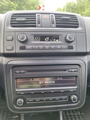 Balts Skoda Roomster 2013 Tallina, ar dzinēja tilpumu 1.20 L un nobraukumu 152 tūkst. km par 3250 €, foto 13 vietnē AUTOMOTO.COM.LV