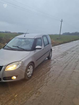 Yellow Skoda Roomster 2008 in Kaunas, with an engine capacity of 0.00 L and mileage of 220 thousand km for 950 €, photo  on AUTOMOTO.COM.LV