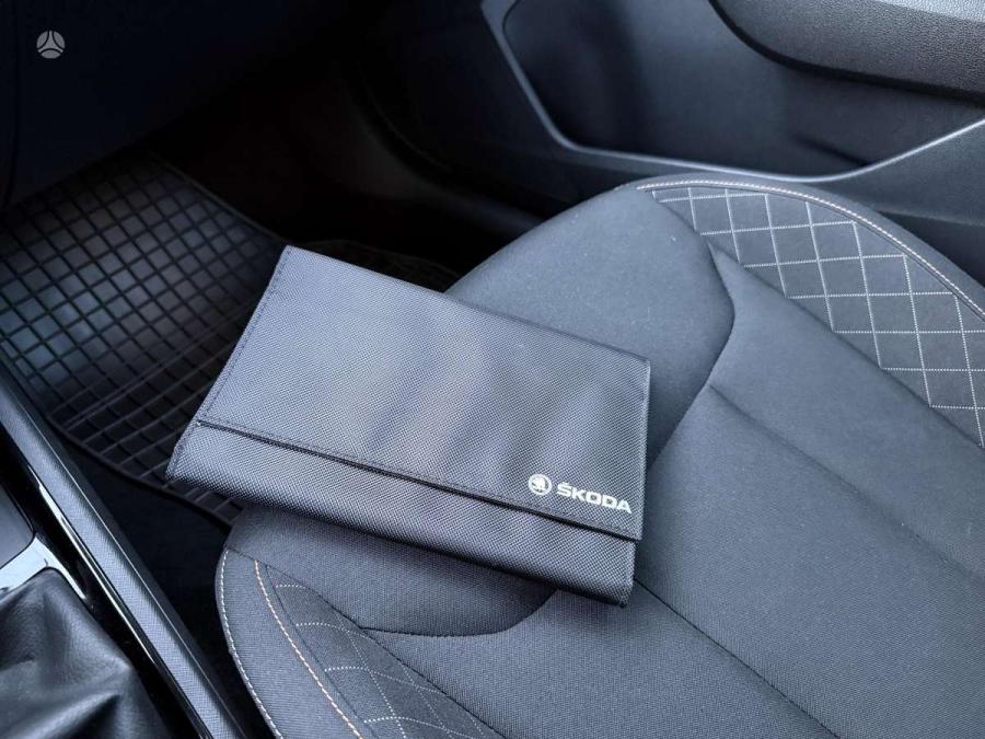 Melns Skoda Scala 2020 Panevēža, ar dzinēja tilpumu 1.60 L un nobraukumu 209 tūkst. km par 9600 €, foto 24 vietnē AUTOMOTO.COM.LV