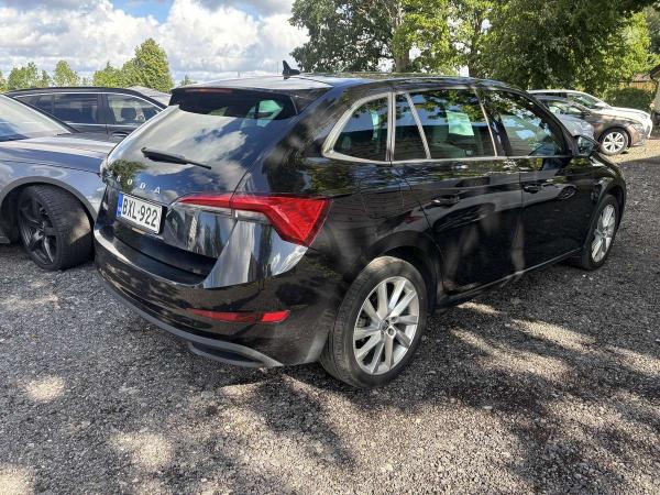 Melns Skoda Scala 2020 Šauļi, ar dzinēja tilpumu 1.00 L un nobraukumu 261 tūkst. km par 8499 €, foto 5 vietnē AUTOMOTO.COM.LV