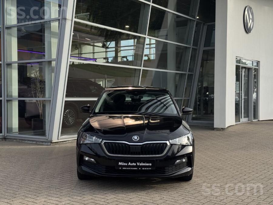 Black Skoda Scala 2021 in Valmiera, with an engine capacity of 1.00 L and mileage of 118 thousand km for 11900 €, photo 3 on AUTOMOTO.COM.LV