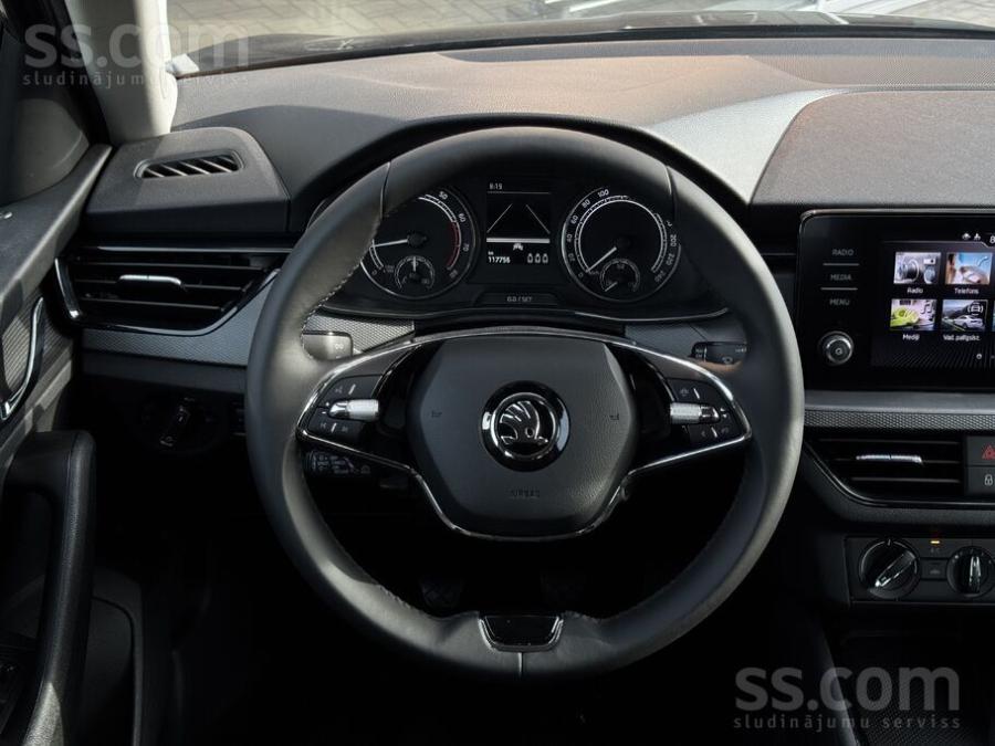 Black Skoda Scala 2021 in Valmiera, with an engine capacity of 1.00 L and mileage of 118 thousand km for 11900 €, photo 10 on AUTOMOTO.COM.LV