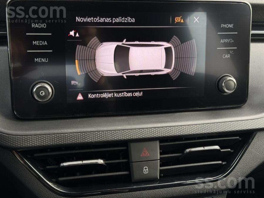 Black Skoda Scala 2021 in Valmiera, with an engine capacity of 1.00 L and mileage of 118 thousand km for 11900 €, photo 15 on AUTOMOTO.COM.LV