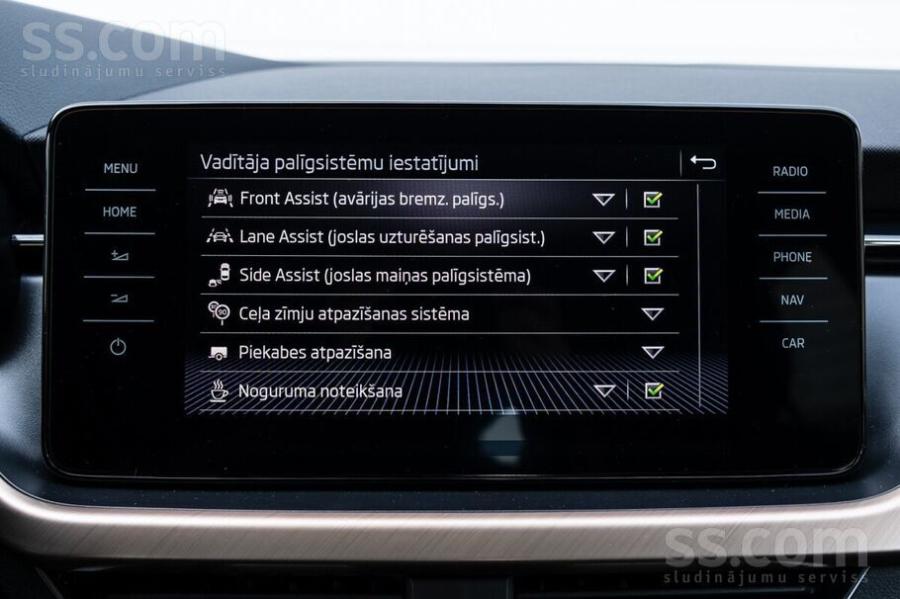 Black Skoda Scala 2021 in Riga, with an engine capacity of 1.50 L and mileage of 126 thousand km for 15250 €, photo 12 on AUTOMOTO.COM.LV