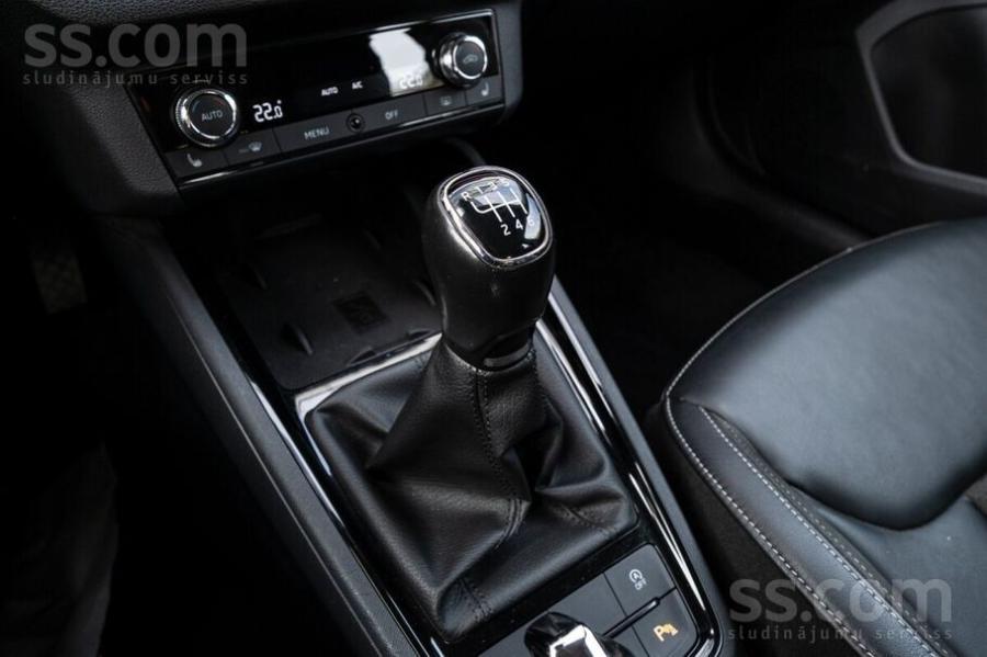 Black Skoda Scala 2021 in Riga, with an engine capacity of 1.50 L and mileage of 126 thousand km for 15250 €, photo 17 on AUTOMOTO.COM.LV