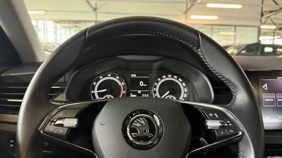 Melns Skoda Scala 2023 Rīga, ar dzinēja tilpumu 1.00 L un nobraukumu 41 tūkst. km par 1540000 €, foto 18 vietnē AUTOMOTO.COM.LV