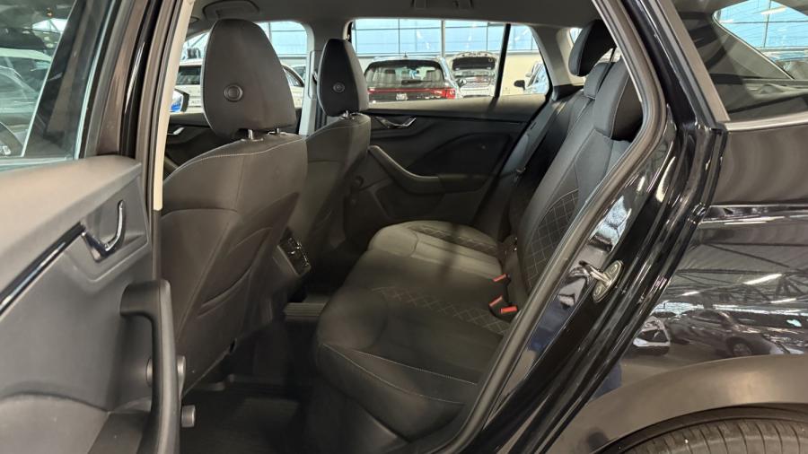 Melns Skoda Scala 2023 Rīga, ar dzinēja tilpumu 1.00 L un nobraukumu 44 tūkst. km par 1640000 €, foto 12 vietnē AUTOMOTO.COM.LV