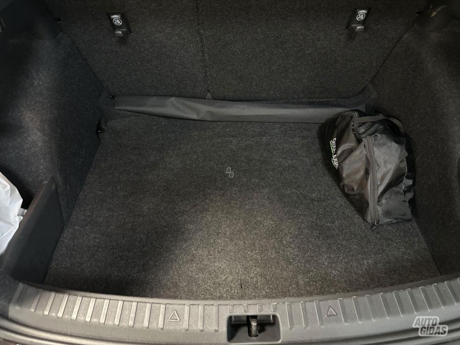 Melns Skoda Scala 2023 Viļņa, ar dzinēja tilpumu 1.00 L un nobraukumu 59 tūkst. km par 16800 €, foto 19 vietnē AUTOMOTO.COM.LV