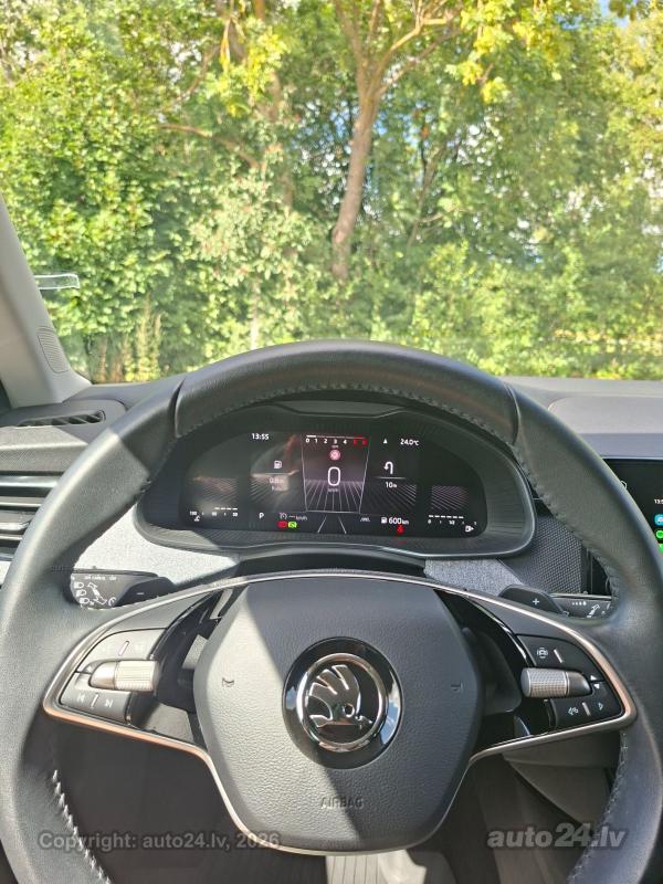 Melns Skoda Scala 2024 Tallina, ar dzinēja tilpumu 1.00 L un nobraukumu 22 tūkst. km par 18780 €, foto 7 vietnē AUTOMOTO.COM.LV