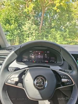 Melns Skoda Scala 2024 Tallina, ar dzinēja tilpumu 1.00 L un nobraukumu 22 tūkst. km par 18780 €, foto 8 vietnē AUTOMOTO.COM.LV