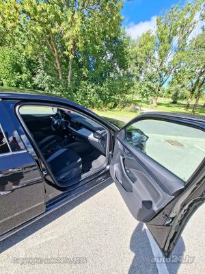 Melns Skoda Scala 2024 Tallina, ar dzinēja tilpumu 1.00 L un nobraukumu 22 tūkst. km par 18780 €, foto 11 vietnē AUTOMOTO.COM.LV