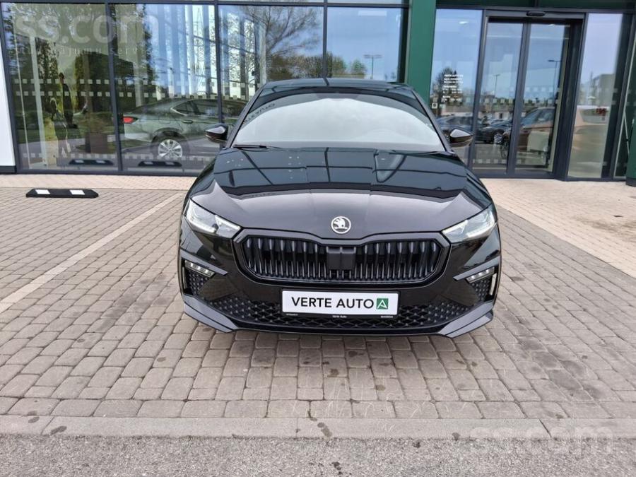 Black Skoda Scala 2026 in Riga, with an engine capacity of 1.00 L and mileage of 6 thousand km for 23900 €, photo 6 on AUTOMOTO.COM.LV
