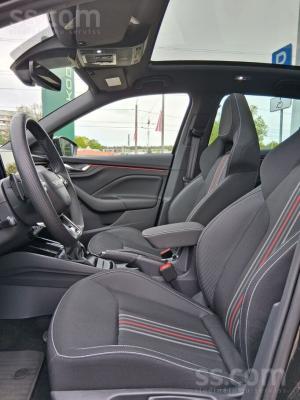 Black Skoda Scala 2026 in Riga, with an engine capacity of 1.00 L and mileage of 6 thousand km for 23900 €, photo 8 on AUTOMOTO.COM.LV